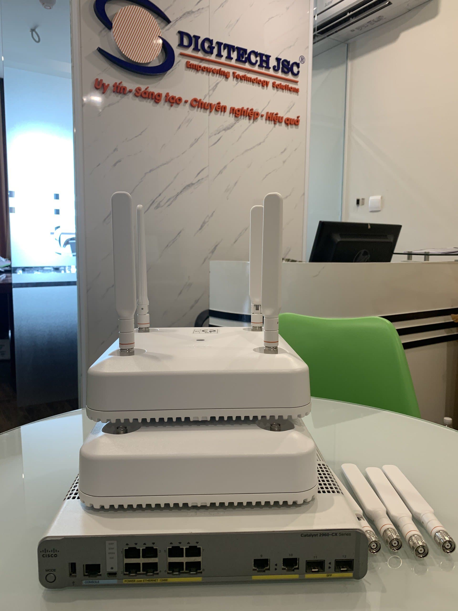 Wifi Controller là gì? Một số wifi controller ưa chuộng nhất 2025